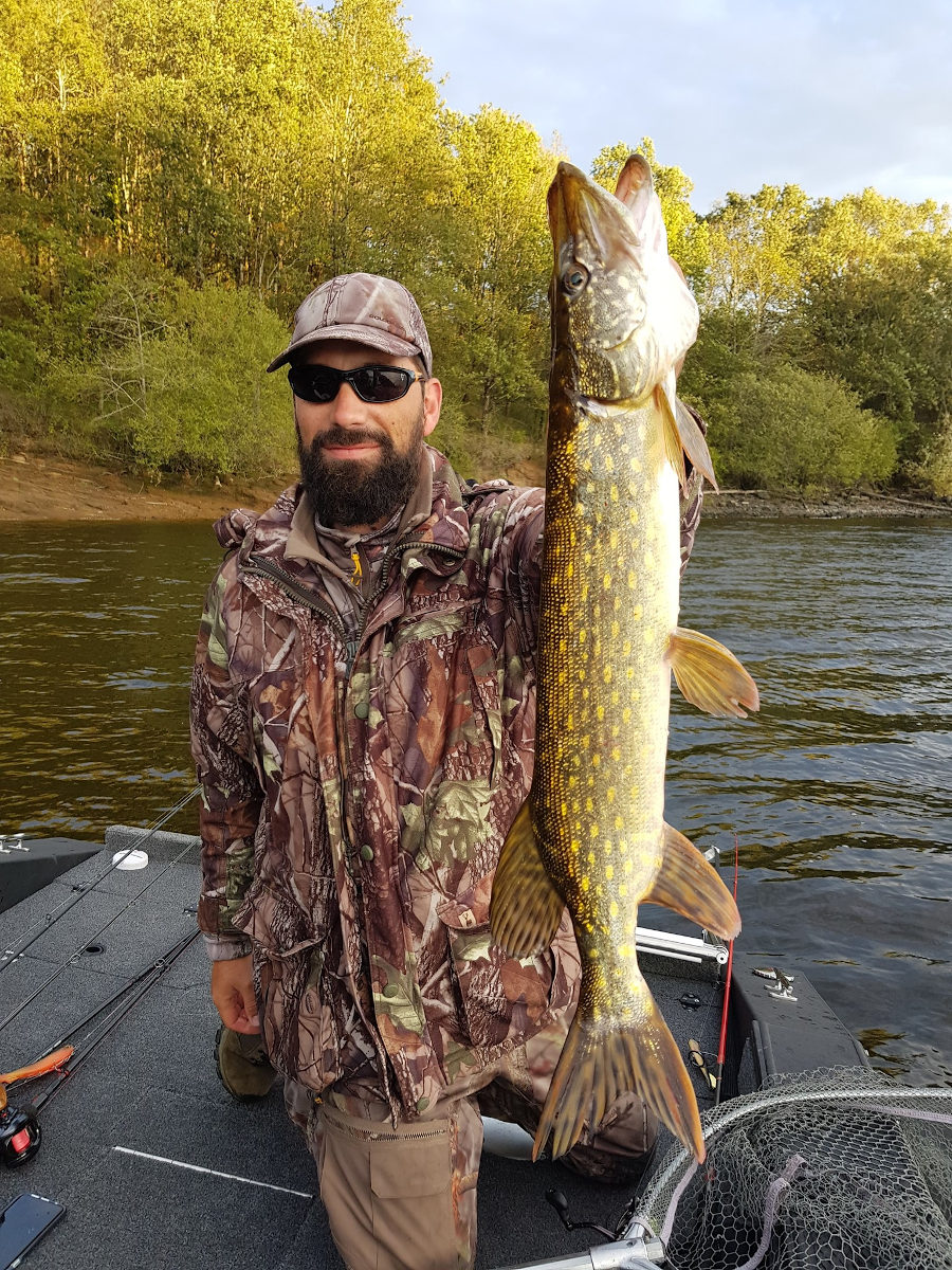 Galerie brochet Fish And Tricks Jérémy SEMIAO, moniteur guide de pêche